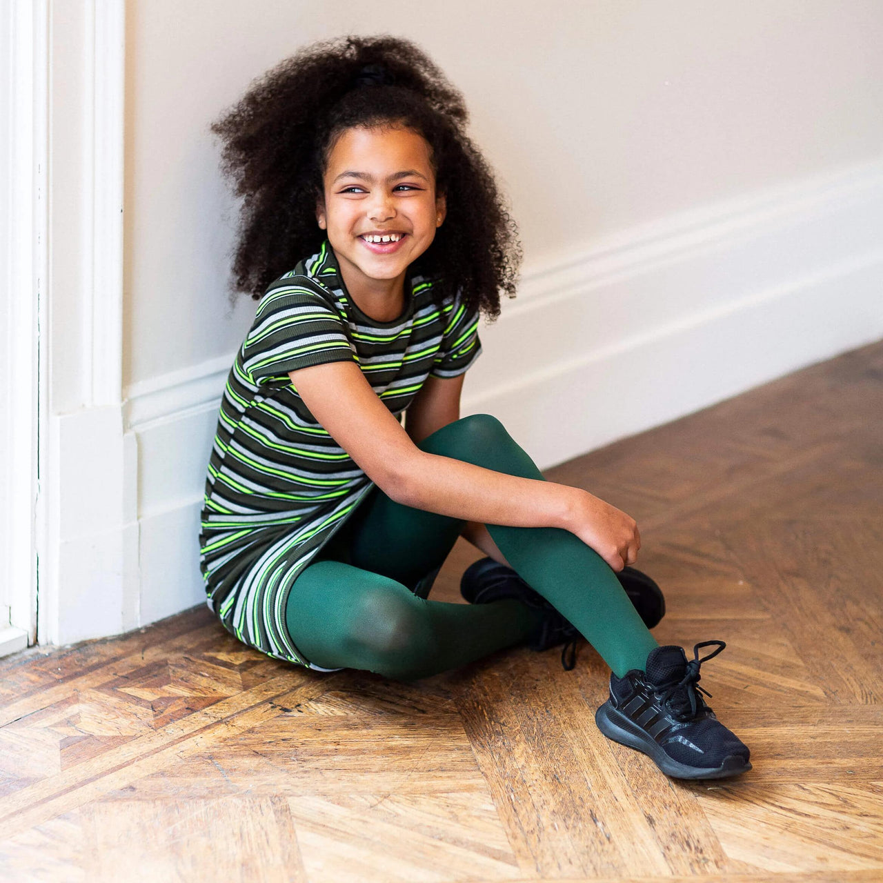 Snag's Tights for Kids: Little Legs, Big Adventures! – Snag US